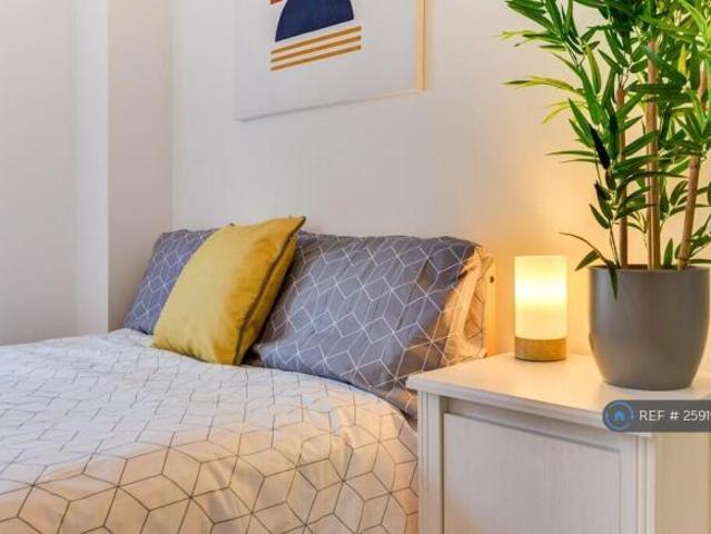 2 bedroom flat for rent in Vine Street, Brighton, BN1
