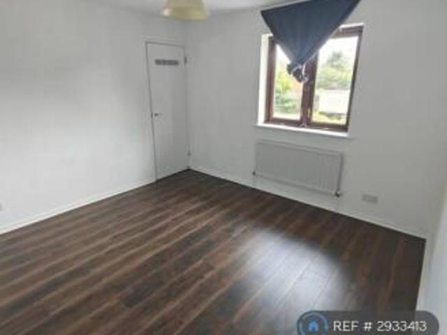 2 bedroom flat for rent in Victoria Crescent, Chelmsford, CM1