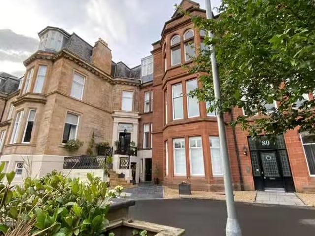 2 bedroom flat for rent in Victoria Crescent Road, Hyndland, G.