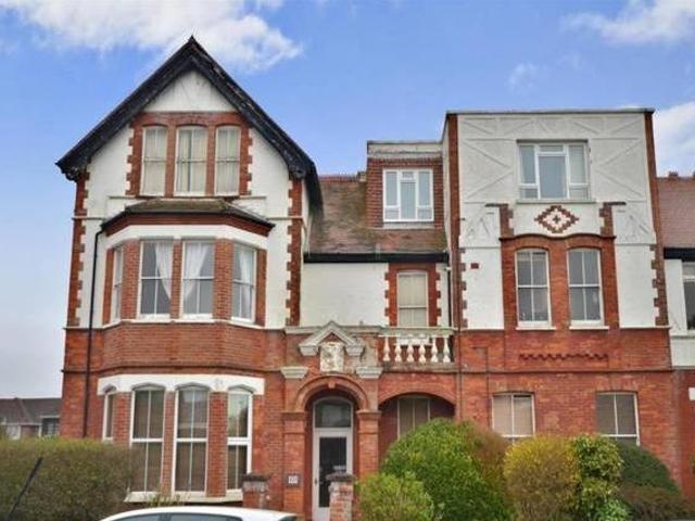 2 bedroom flat for rent in Victoria Drive Bognor Regis PO21