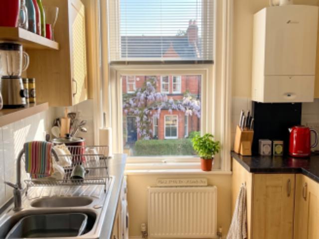 2 bedroom flat for rent in Victoria Drive, Eastbourne, East Sussex, BN20
