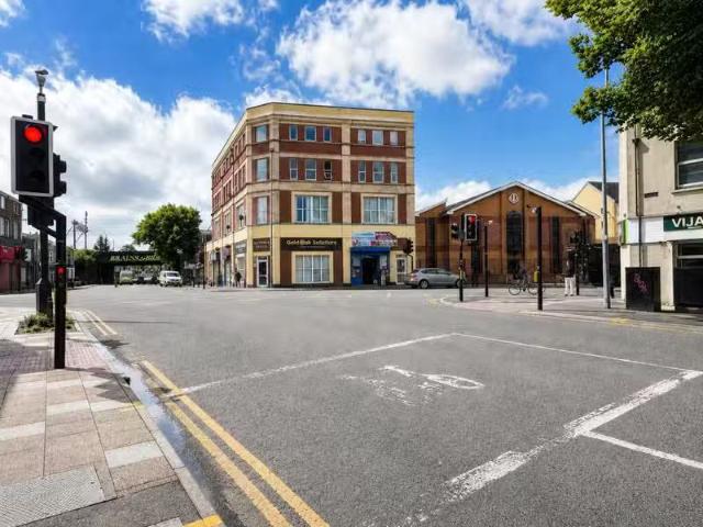 2 bedroom flat for rent in Victoria House, 93 95 Tudor Street.