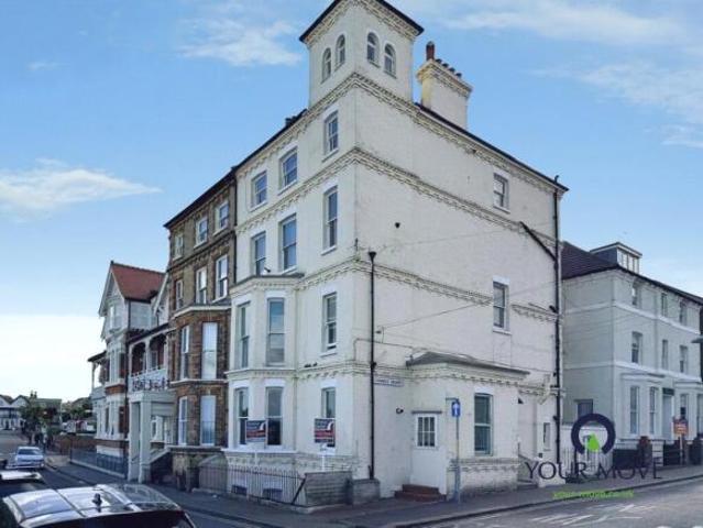 2 bedroom flat for rent in Victoria Parade, Broadstairs, Kent, CT10
