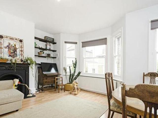 2 Bedroom Flat For Rent In Victoria Park, London