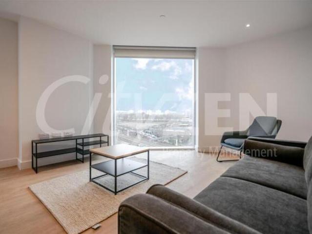2 bedroom flat for rent in Victoria Riverside, Dantzic Street, Manchester, M4