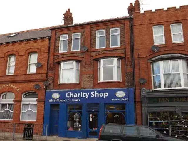 2 bedroom flat for rent in Victoria Road, New Brighton, CH45