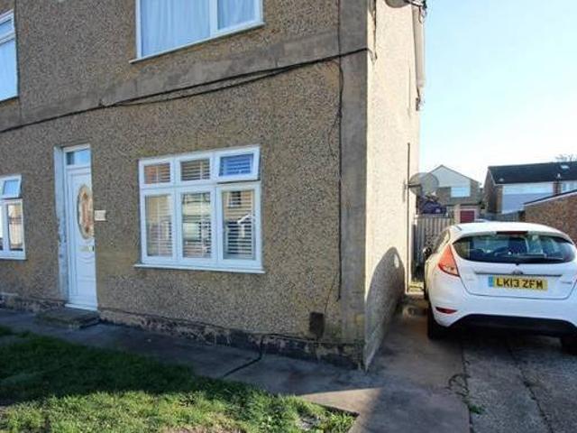 2 bedroom flat for rent in Victoria Road StanfordLeHope Essex SS17