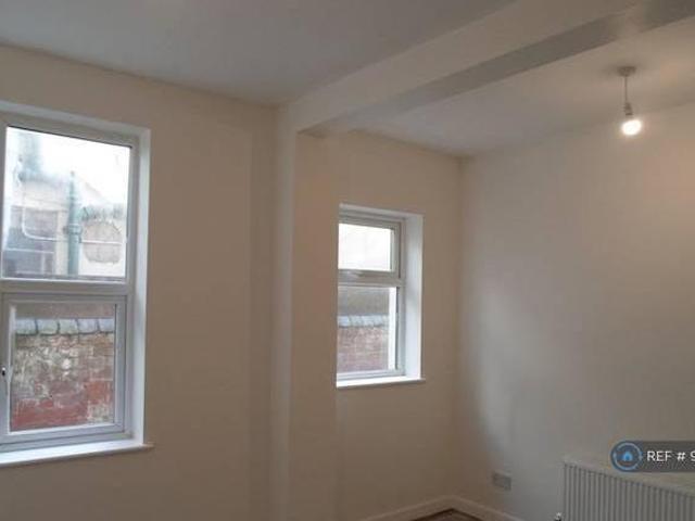 2 bedroom flat for rent in Victoria Road West ThorntonCleveleys FY5