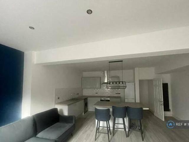 2 bedroom flat for rent in Victoria Street Crewe CW1