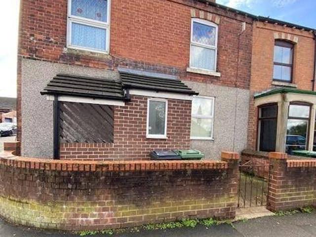 2 bedroom flat for rent in Victoria Street Ripley Derbyshire DE5