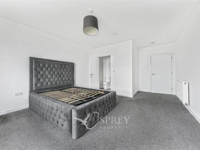 2 bedroom flat for rent in Vicarage Farm Road, Peterborough, PE1