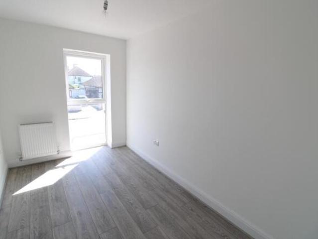 2 bedroom flat for rent in Viscount House, Rochford Road, Southend On Sea, SS2