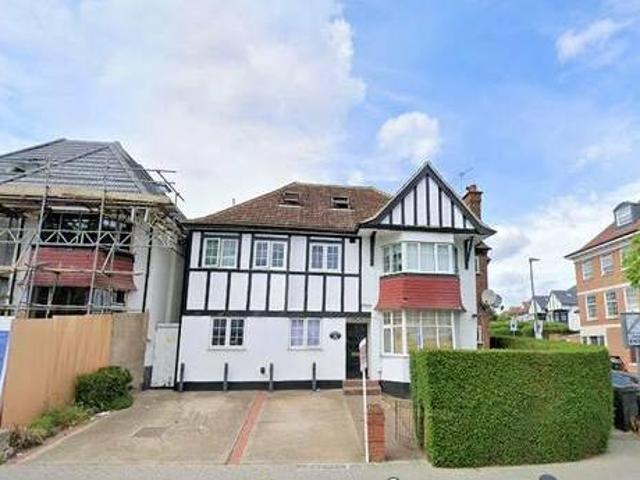 2 bedroom flat for rent in Vivian Avenue Hendon NW4 3XG NW4