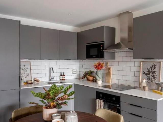 2 bedroom flat for rent in W 55, Kew Curve, Capital Interchange Way, Brentford, TW8