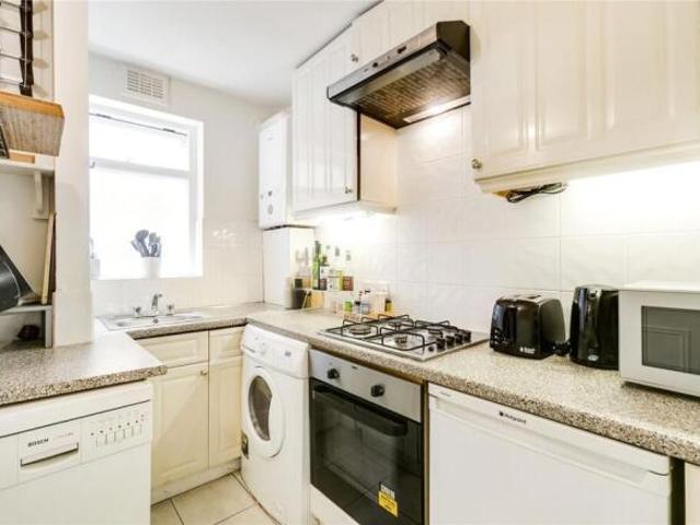 2 bedroom flat for rent in Wandsworth Bridge Road, Fulham, SW6