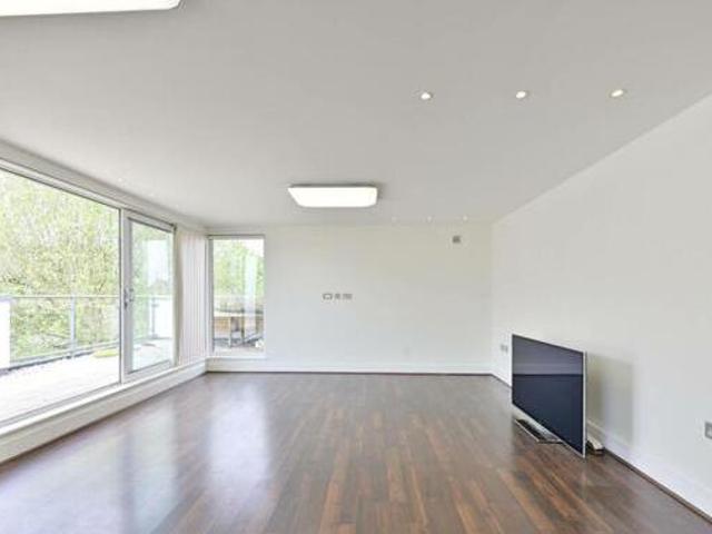 2 Bedroom Flat For Rent In Wandsworth, London