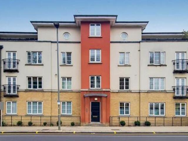 2 Bedroom Flat For Rent In Wandsworth, London