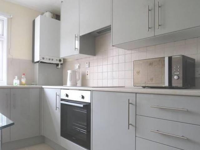 2 bedroom flat for rent in Wakeley Road Rainham GILLINGHAM ME8