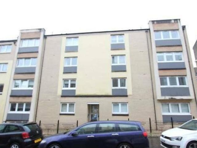 2 bedroom flat for rent in Walton Street Shawlands G41