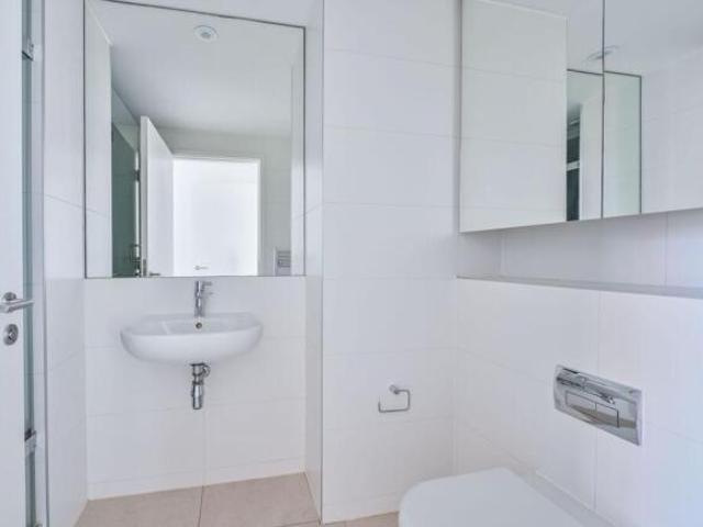 2 bedroom flat for rent in Walworth Road, Elephant and Castle, London, SE1
