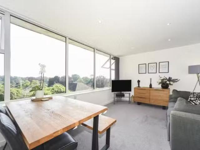 2 bedroom flat for rent in Walden Parade Walden Road BR7