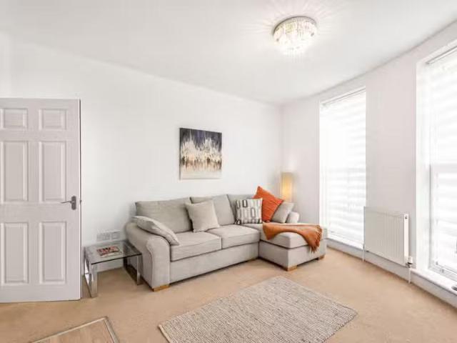 2 bedroom flat for rent in Walfords Close, Old Harlow, CM17