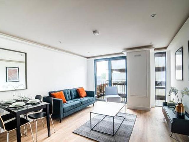 2 bedroom flat for rent in WALKING DISTANCE TO THE EMBANKMENT Lurke Street Bedford MK40