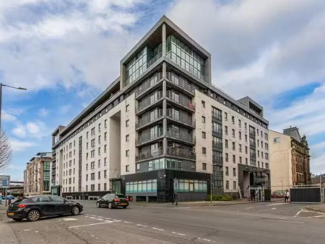 2 bedroom flat for rent in Wallace Street, Tradeston, Glasgow.