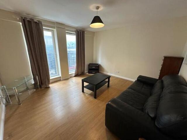 2 bedroom flat for rent in Wallace Street, Glasgow, G5