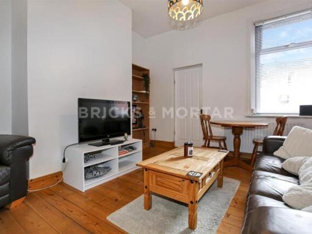 2 bedroom flat for rent in Warton Terrace, Newcastle Upon Tyne, NE6