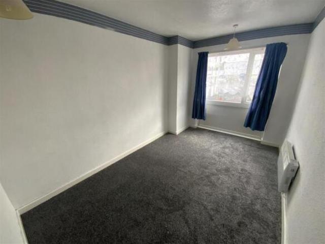 2 bedroom flat for rent in Warwick Road, Acocks Green, B27