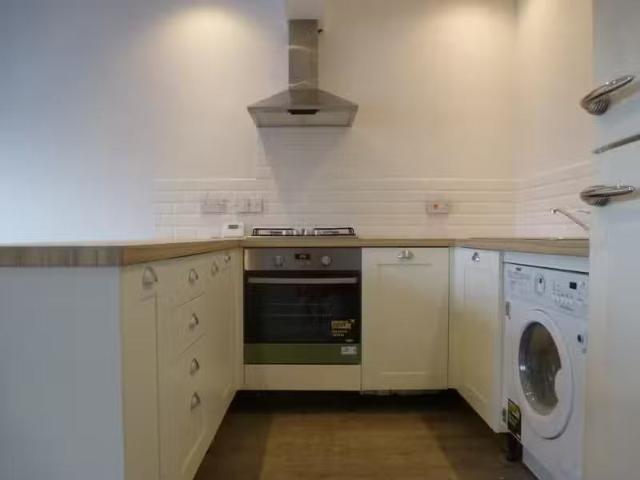 2 bedroom flat for rent in Warwick Street, Leamington Spa, CV32