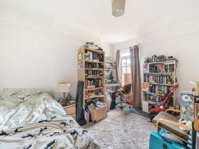 2 bedroom flat for rent in Warwick Street, Oxford, Oxfordshire, OX4