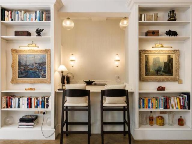 2 bedroom flat for rent in Warwick Square, Westminster, London, SW1V