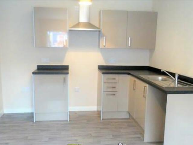 2 bedroom flat for rent in Ward Street Preston PR5