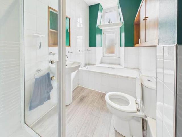 2 bedroom flat for rent in Wardlaw Drive, Rutherglen, G73