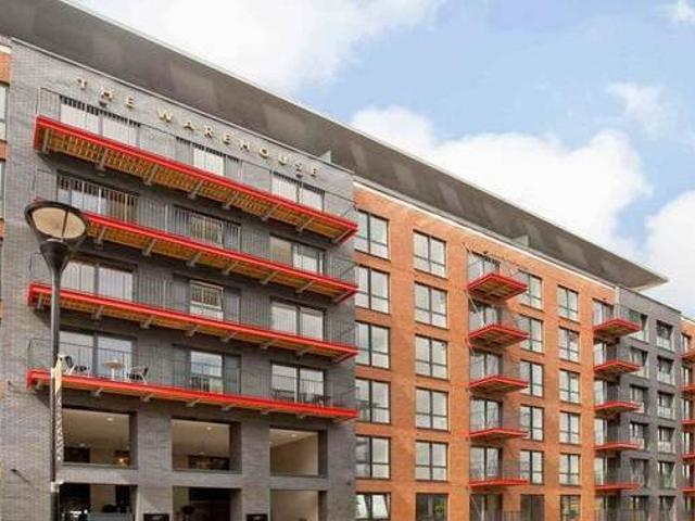 2 bedroom flat for rent in Warehouse Court Woolwich Riverside London SE18