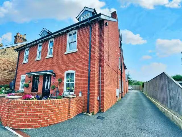 2 bedroom flat for rent in Wareham, BH20