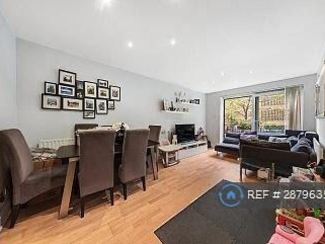 2 bedroom flat for rent in Warren House, London, W14