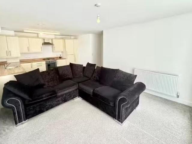 2 bedroom flat for rent in Warrington Street, Birkenhead, CH41