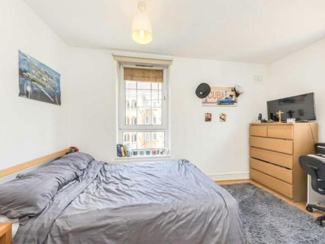2 bedroom flat for rent in Watts Street, Wapping, E1W