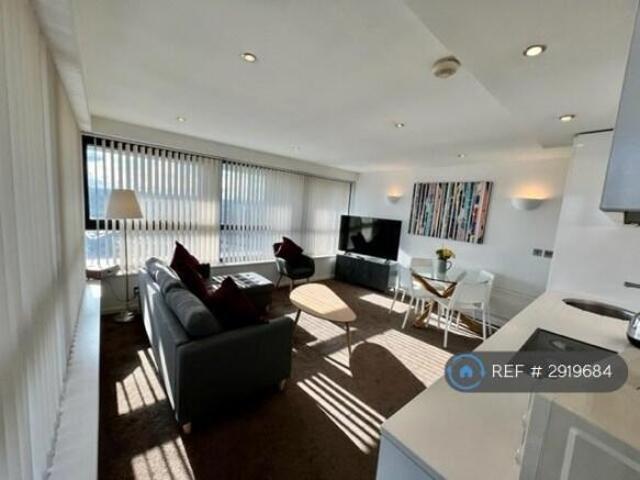 2 bedroom flat for rent in Water Lane, Leeds, LS11