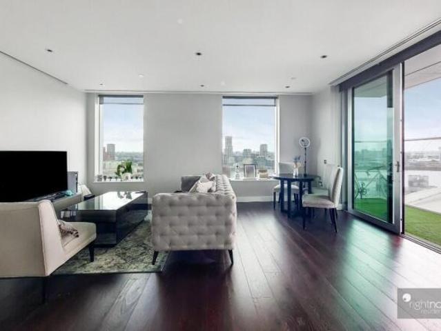 2 bedroom flat for rent in Waterview Drive, London, SE10