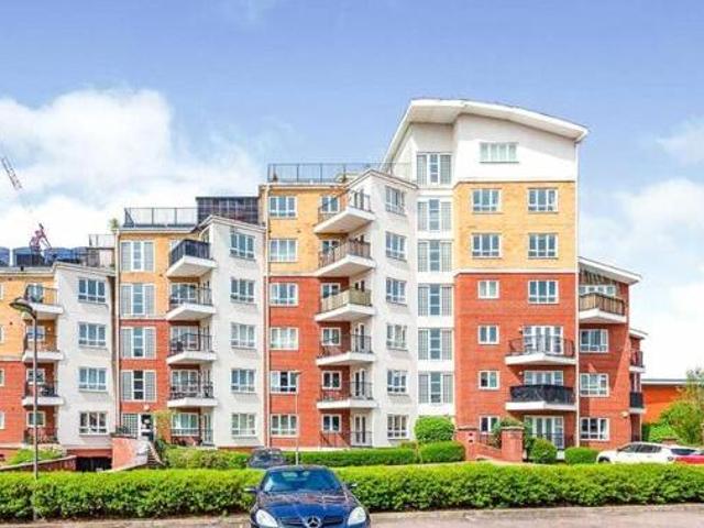 2 Bedroom Flat For Rent In Watford, Hertfordshire