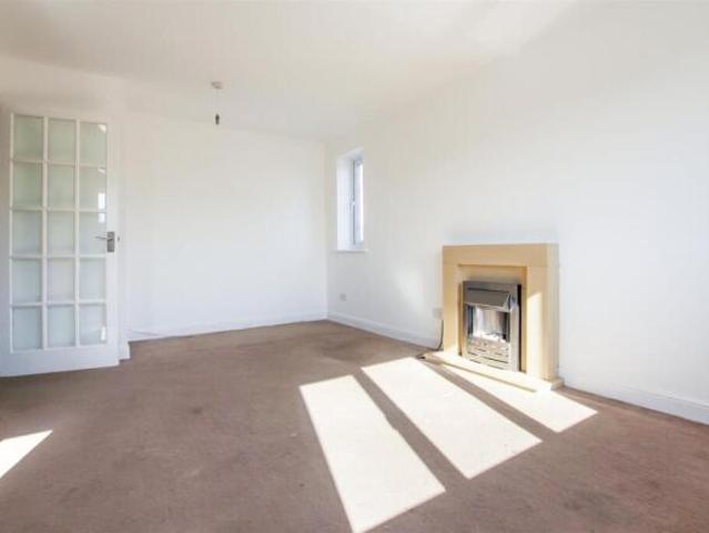 2 bedroom flat for rent in Watford WD18