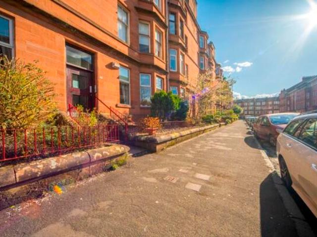 2 bedroom flat for rent in Waverley Street, Glasgow, City, G41