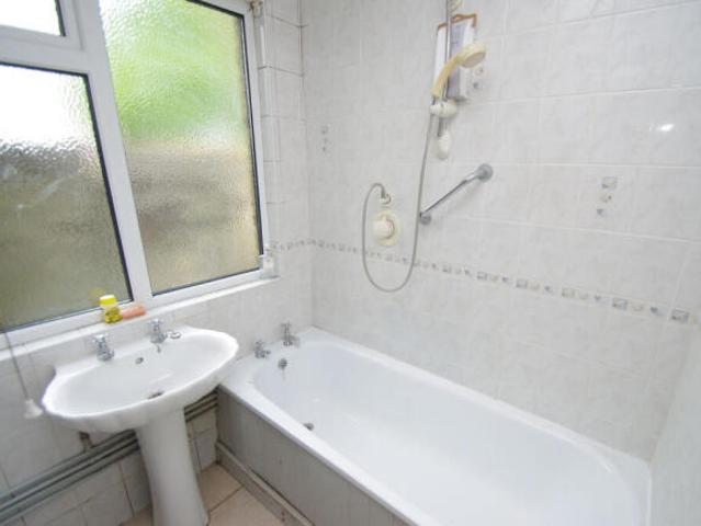 2 bedroom flat for rent in WD17 2QL, Watford, WD17