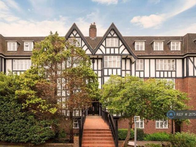 2 bedroom flat for rent in Wendover Court, London, NW2