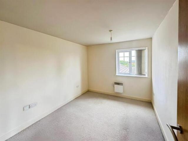 2 bedroom flat for rent in Weald House, Birch Close, Huntington, YORK, YO31