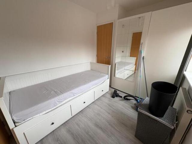 2 bedroom flat for rent in Weedon Road, NORTHAMPTON, NN5